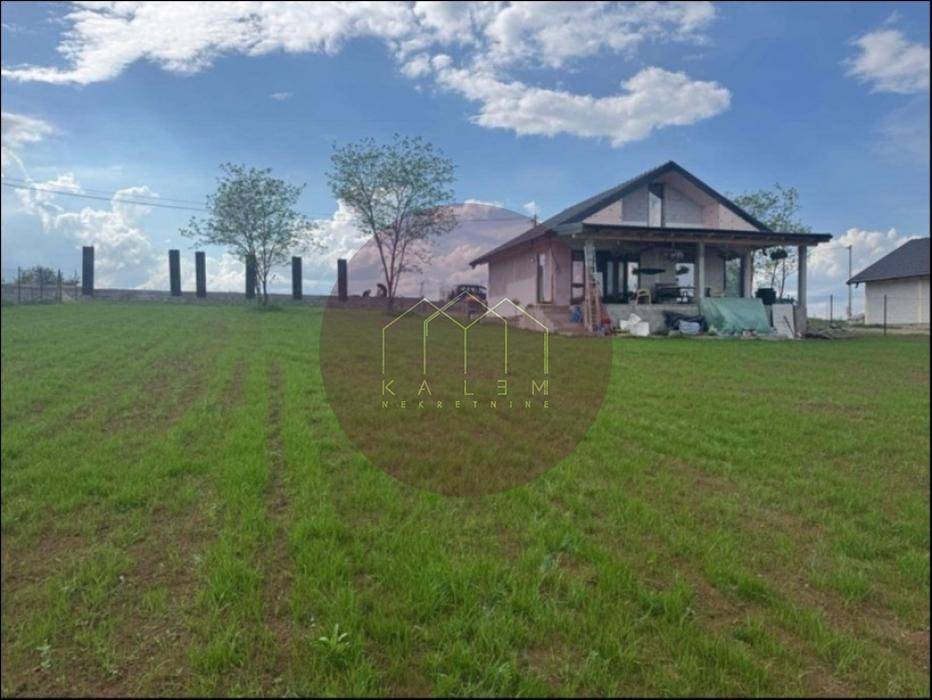 Samostalna porodična vila 154 m², novo, Nemenikuće, Beograd