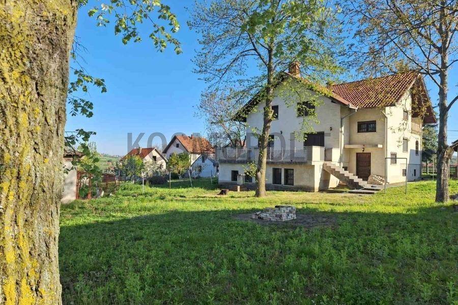 Samostalna porodična vila Dragomira Stanisavljevića, Vranić - Baćevac - Lisović, Beograd