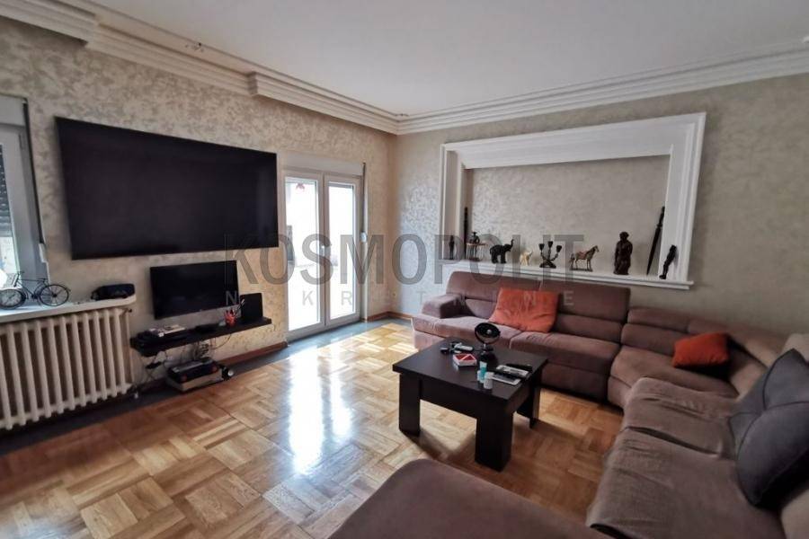 Samostalna porodična vila Ruže Jovanović, Kluz - Zeleno brdo - Olimp, Beograd