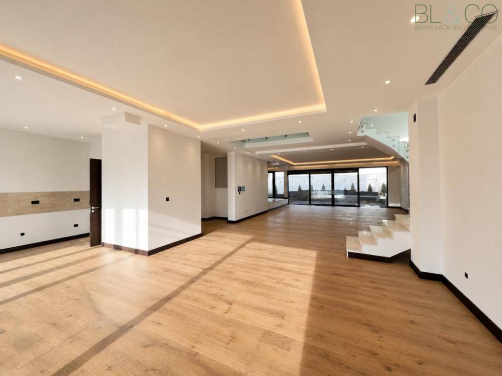 Samostalna porodična vila 899 m², Beograd