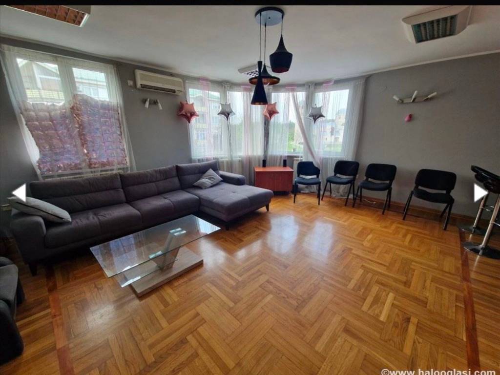 Trosobni stan Kneza Viseslava, Rakovica Centar - Skojevsko naselje, Beograd