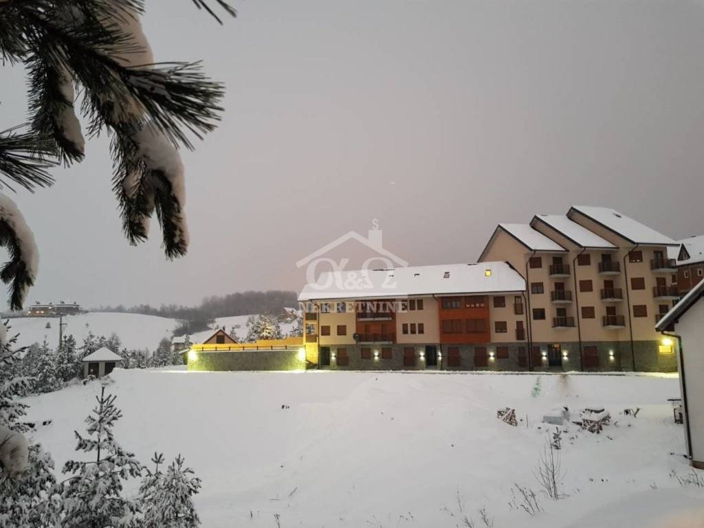 Trosobni stan novo, drugi sprat, Zlatibor, Čajetina