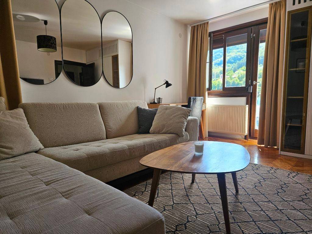 Dvosobni stan Omladinska 44, Centar, Užice