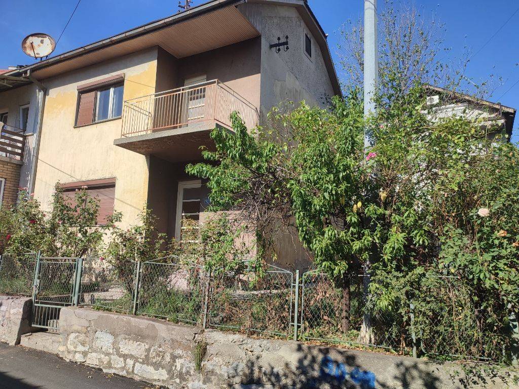 Samostalna porodična vila Hadži Melentijeva 21, Centar, Užice