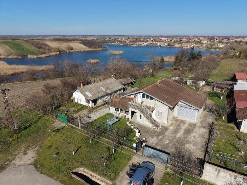 Samostalna porodična vila Ive Lole Ribara, Deliblato, Kovin