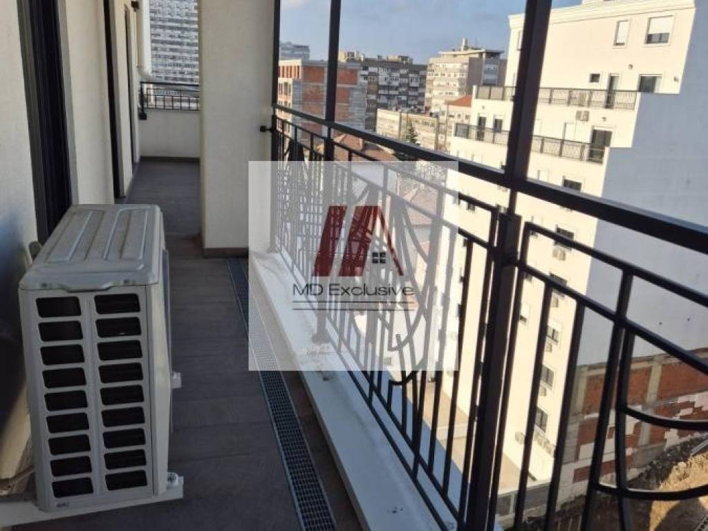 Stan Ozrenska, Dušanovac, Beograd