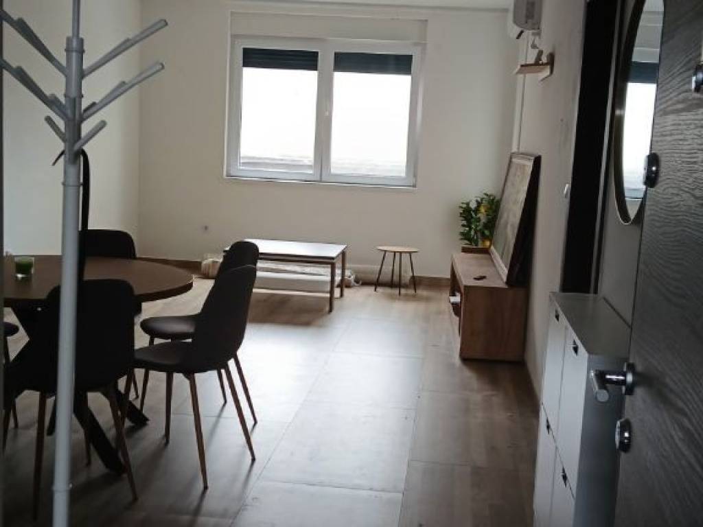 Trosobni stan Svetosavska 25, Centar, Stara Pazova