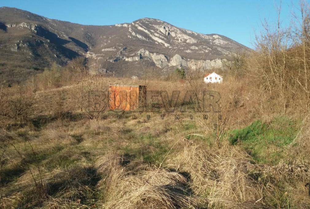 Poljoprivredno zemljište za Prodaja