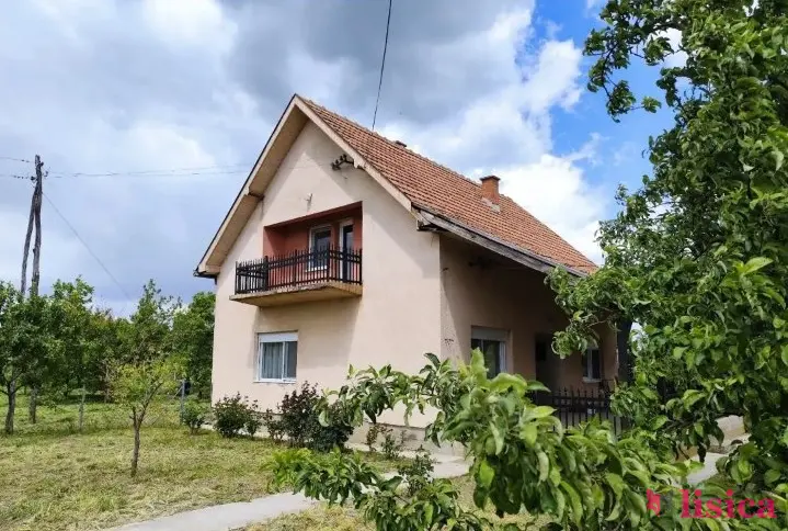 Prodajem kuću u selu Provo - Vladimirci