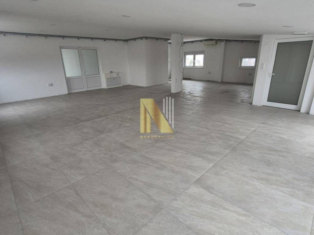 Prodavnica - Poslovni prostor za Izdavanje
