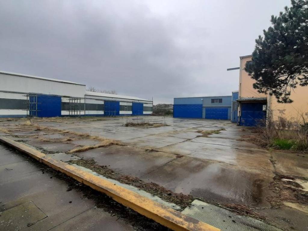 Industrijska nekretnina za Izdavanje