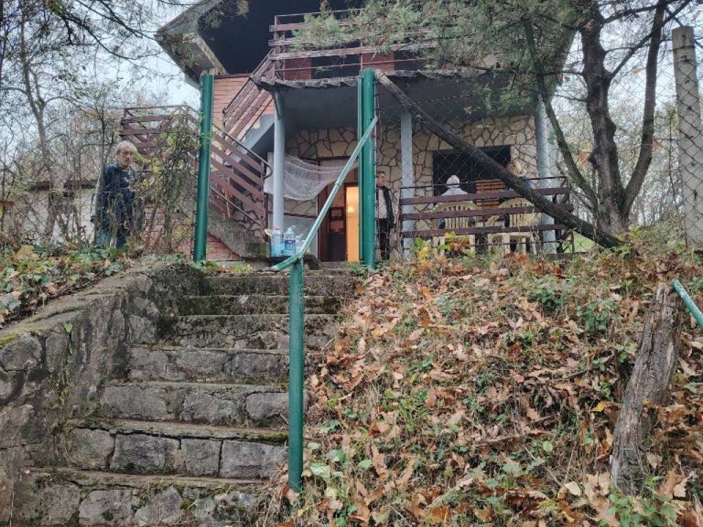 Vikendica, u dobrom stanju, 75 m², Mionica