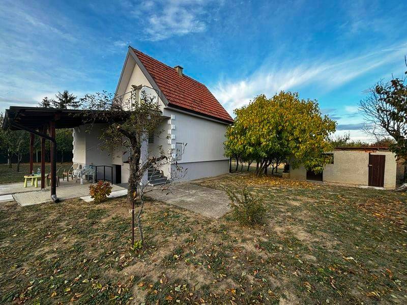 Seosko imanje 40 m², Irig
