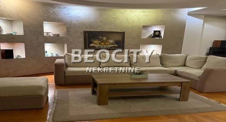 Samostalna porodična vila Poručnika Spasića i Mašere, Julino brdo, Beograd