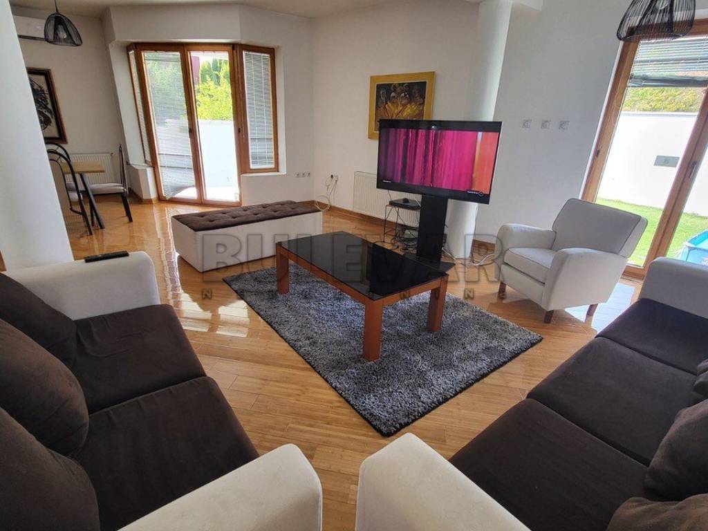 Samostalna porodična vila Ruža, Niš