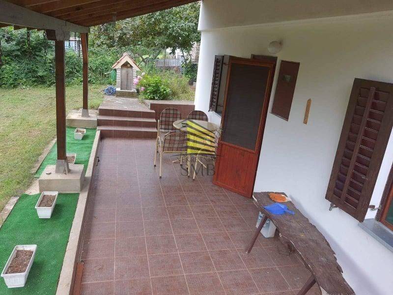 Samostalna porodična kuća 100 m², Velika Remeta, Irig