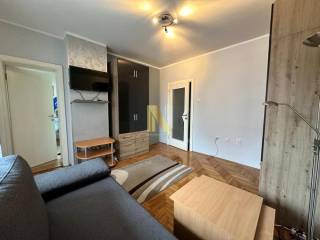 Jednosoban stan u dobrom stanju, drugi sprat, Centar - Novi Bulevar, Novi Sad