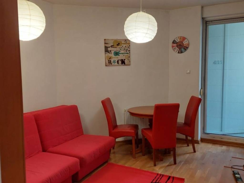 Dvosobni stan Železnička, Centar - Novi Bulevar, Novi Sad