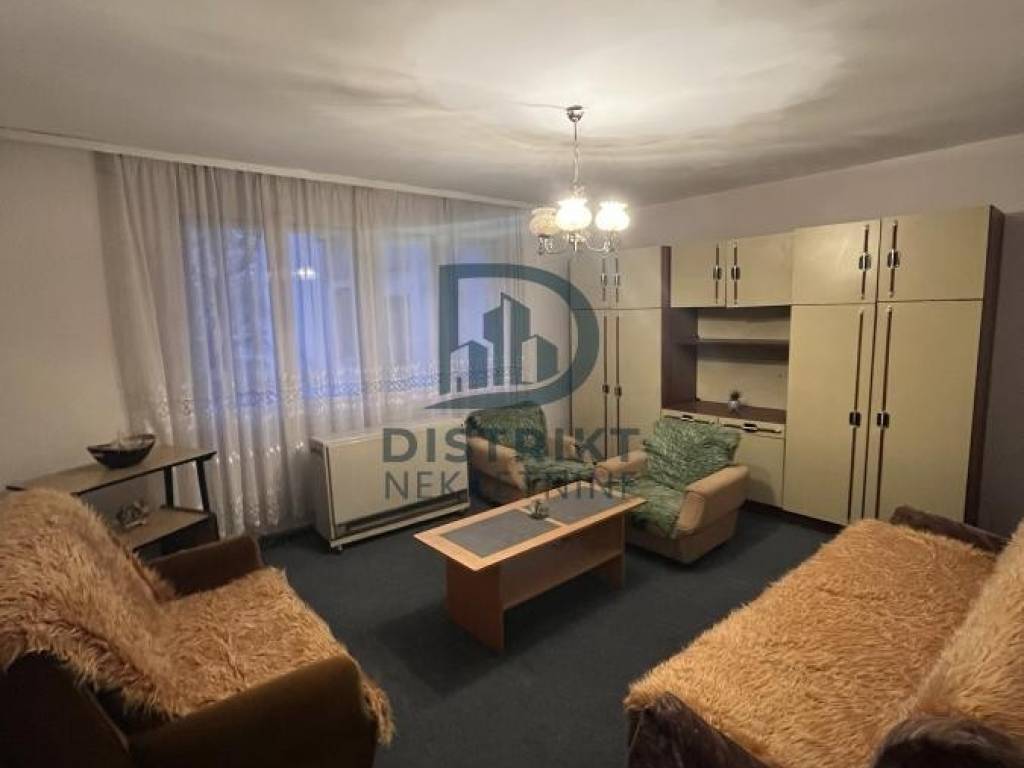Trosobni stan u dobrom stanju, drugi sprat, Durlan - Beverli Hils - Jagodin mala, Niš