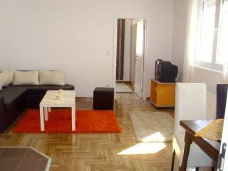 Dvosobni stan novo, Jajinci, Beograd