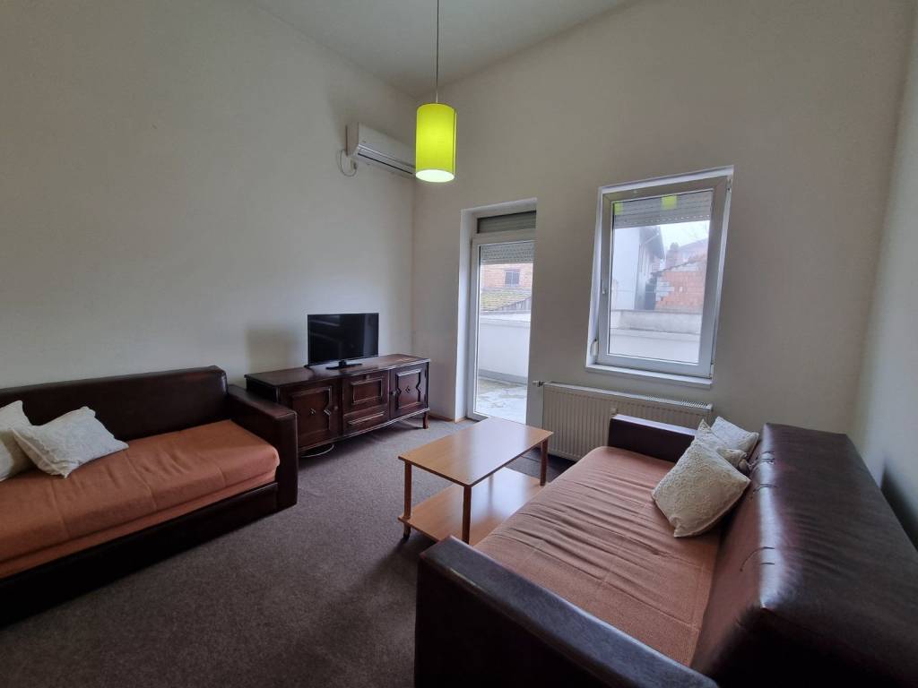 Dvosobni stan 43 m², Centar 1, Subotica