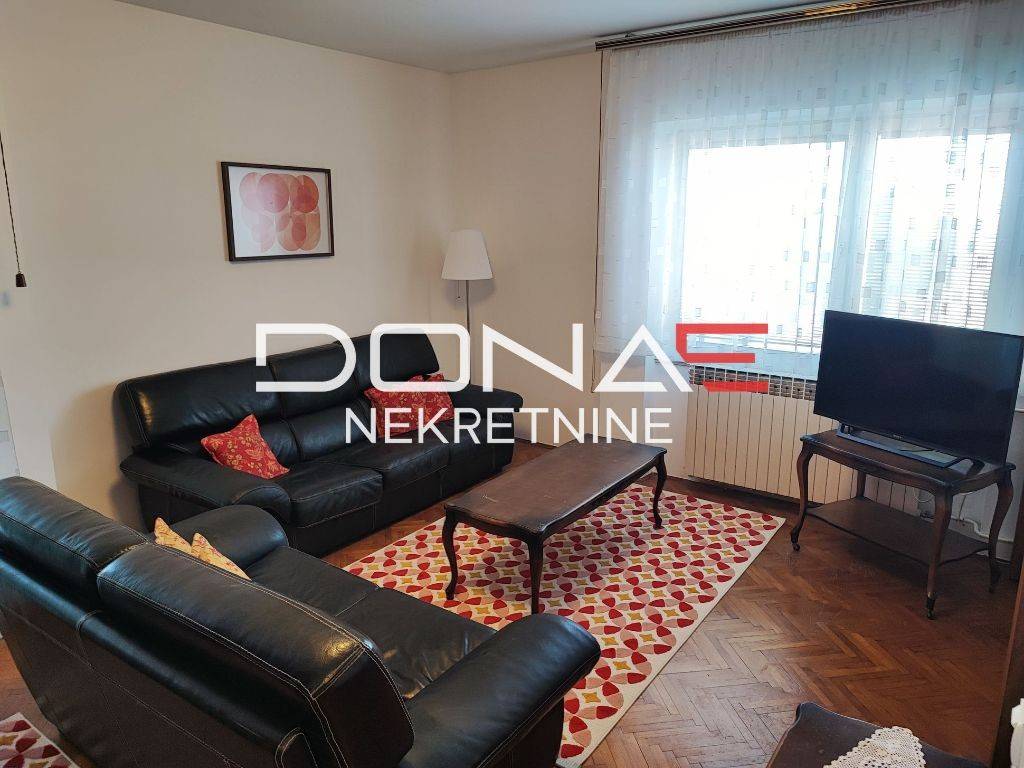 Trosobni stan za renoviranje, četvrti sprat, Čair, Niš