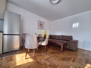Dvosobni stan novo, drugi sprat, Novi Sad