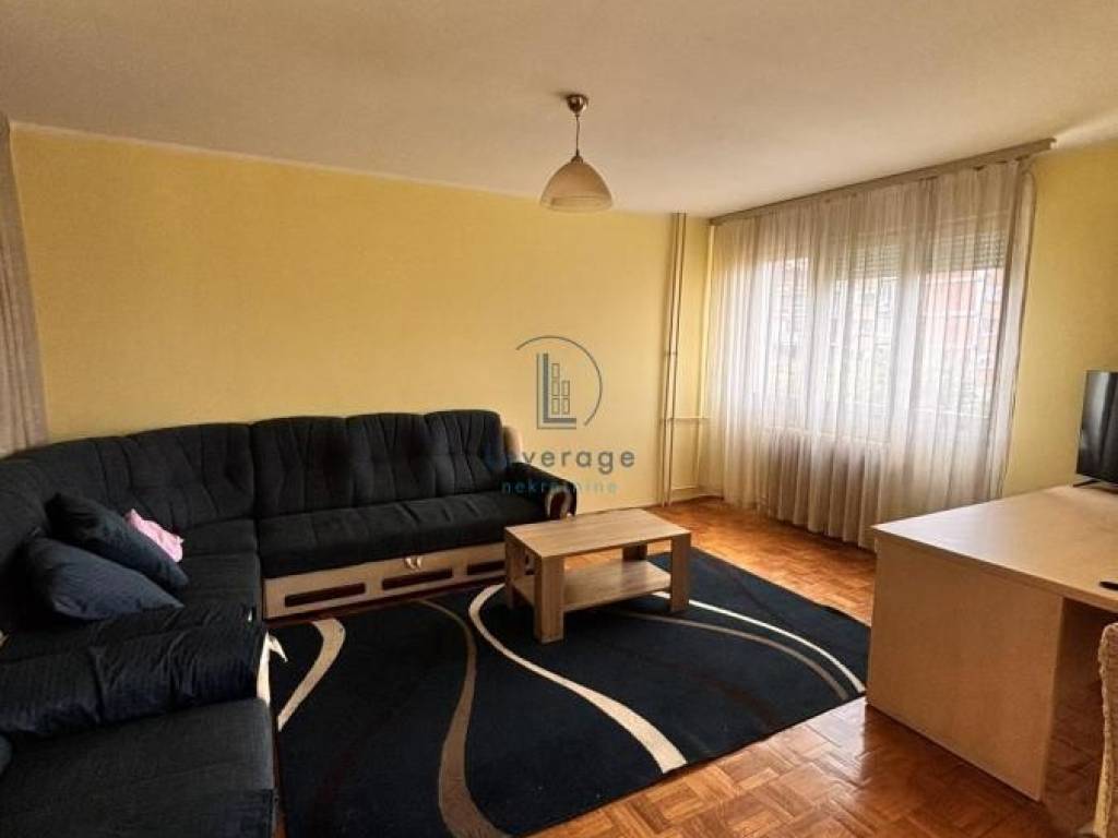 Dvosobni stan Braće Srnić, Sunčana Padina, Beograd