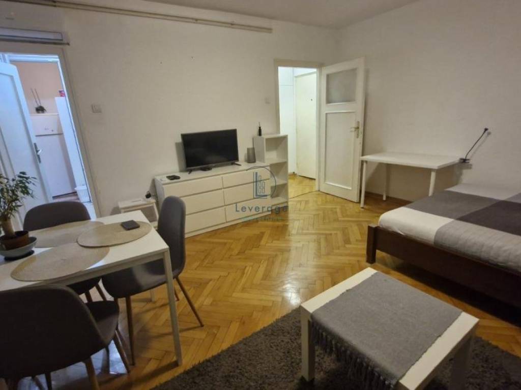 Jednosoban stan Vojvode Stepe, Autokomanda, Beograd