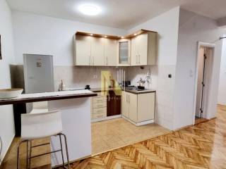 Jednosoban stan u dobrom stanju, prvi sprat, Spens, Novi Sad