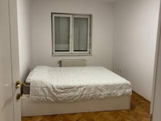 Trosobni stan novo, prvi sprat, Novi Sad