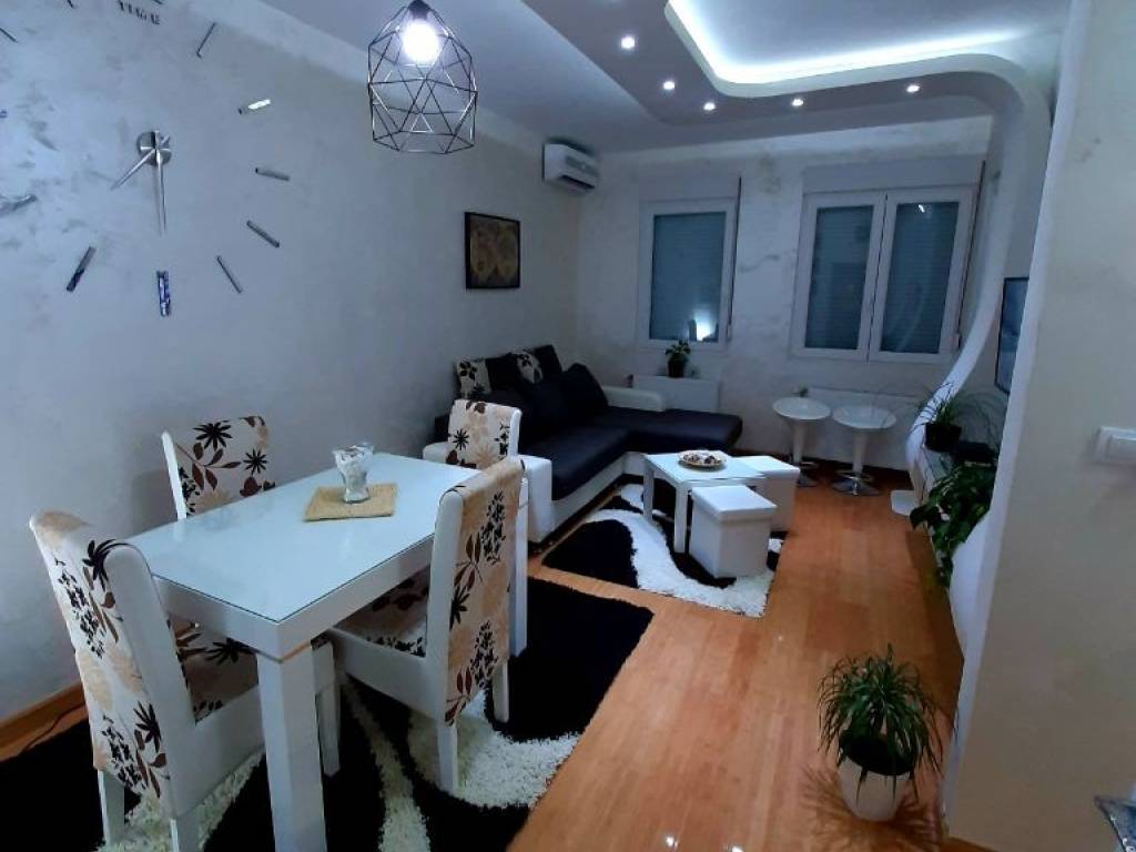 Jednosoban stan Dolačka ulica, Kluz - Zeleno brdo - Olimp, Beograd