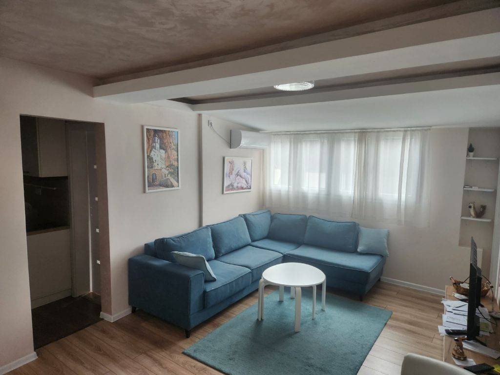 Dvosobni stan Stojana Protica 51, Hram Svetog Save - Neimar - Čubura, Beograd