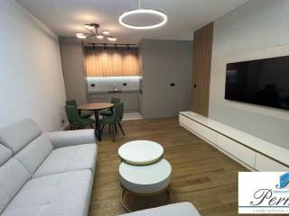 Jednosoban stan odlično stanje, prvi sprat, Bulevar Nemanjića - Dom zdravlja - Bulevar zona III, Niš