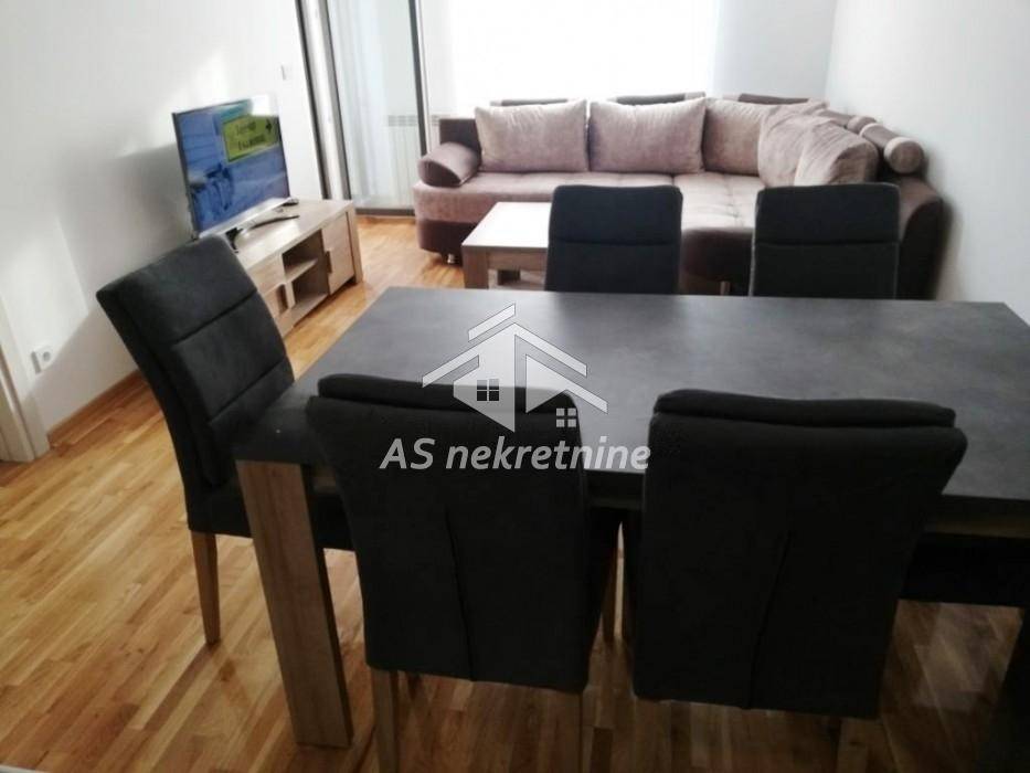 Dvosobni stan novo, treći sprat, Bogoslovija - Hadžipopovac, Beograd