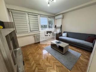 Jednosoban stan u dobrom stanju, prvi sprat, Autokomanda, Beograd