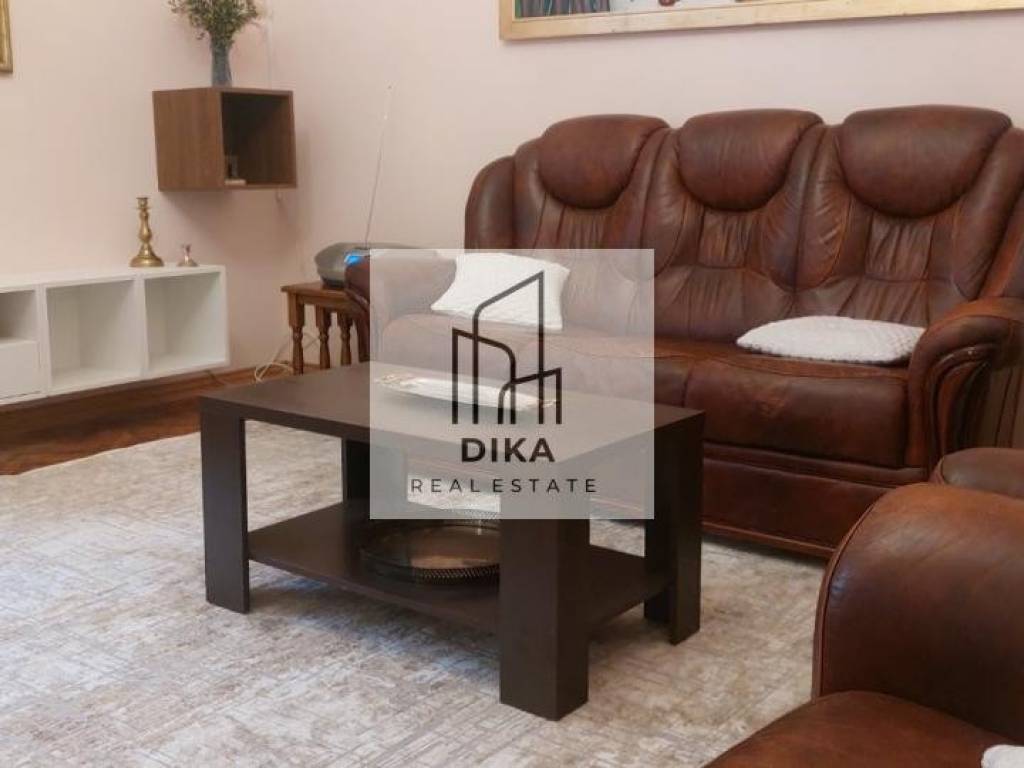 Dvosobni stan u dobrom stanju, drugi sprat, Centar - Skupština - Terazije, Beograd