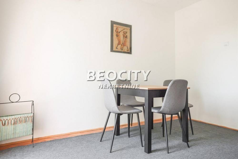 Dvosobni stan u dobrom stanju, treći sprat, Crveni Krst - Južni bulevar, Beograd