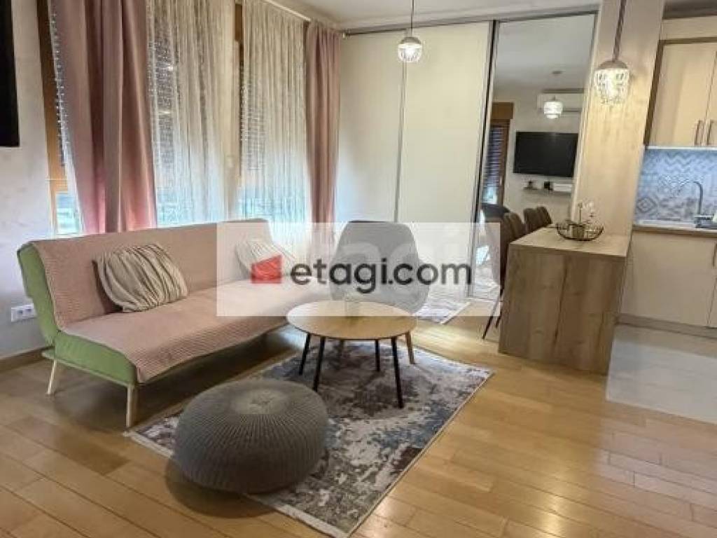 Jednosoban stan u dobrom stanju, četvrti sprat, Crveni Krst - Južni bulevar, Beograd