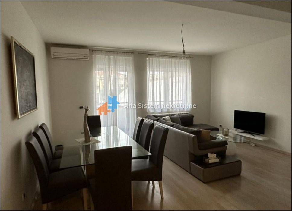 Trosobni stan novo, drugi sprat, Centar - Stari Majur, Novi Sad