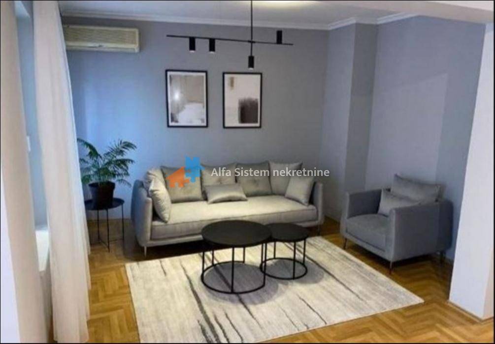 Dvosobni stan u dobrom stanju, prvi sprat, Palilula Centar - Tašmajdan - Pravni fakultet, Beograd