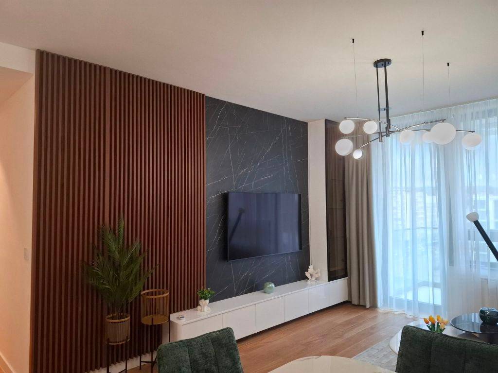 Trosobni stan novo, šesti sprat, Beograd na vodi - Palata pravde, Beograd