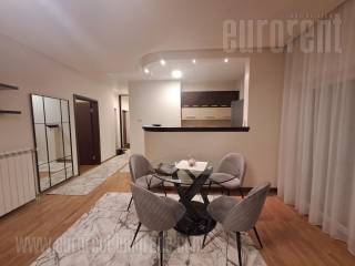 Trosobni stan 86 m², Dedinje, Beograd