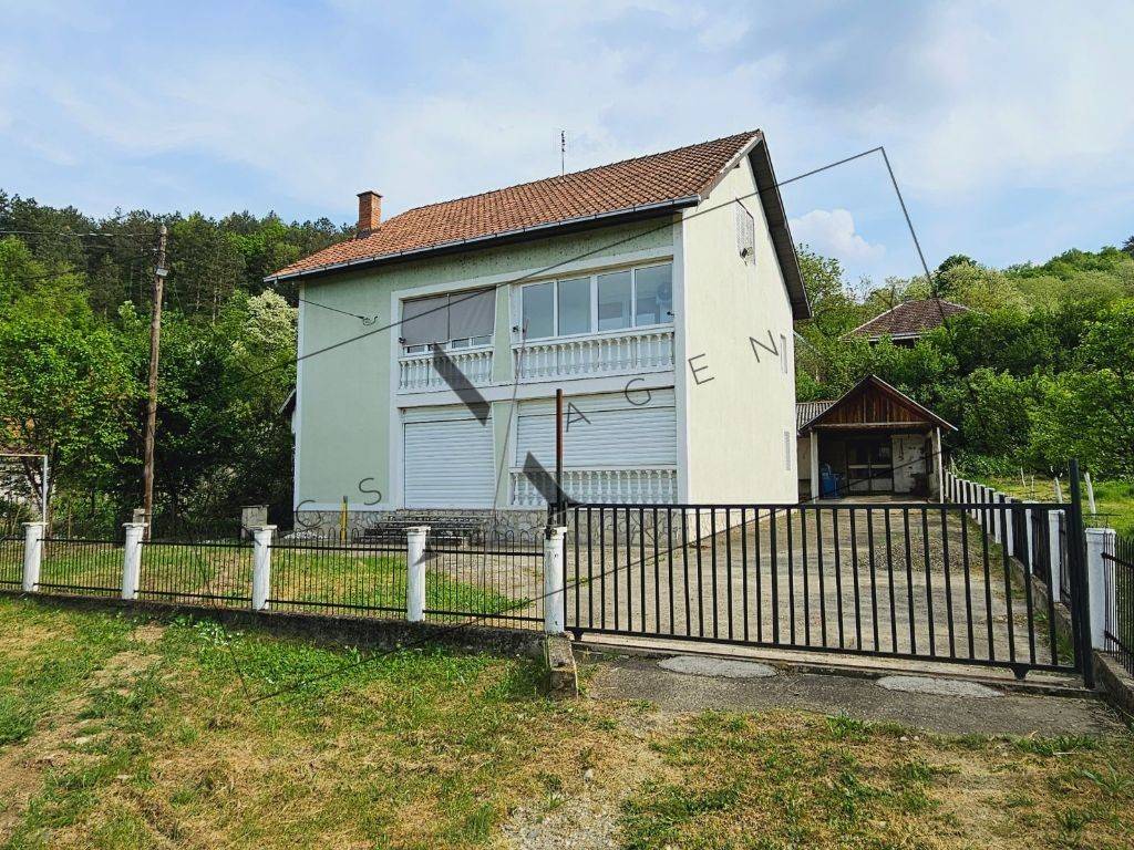 Samostalna porodična vila 198 m², Mataruška Banja, Kraljevo