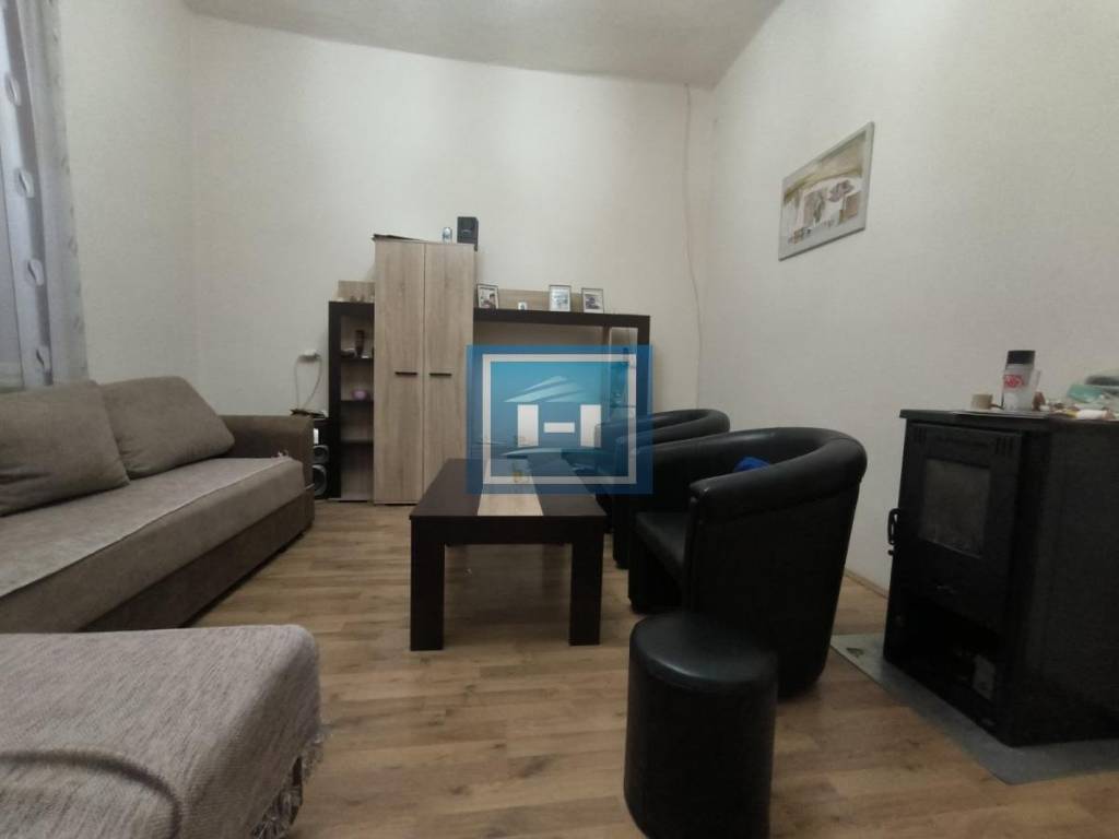 Samostalna porodična vila 126 m², u dobrom stanju, Ćuprija