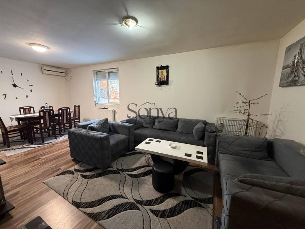 Samostalna porodična vila 93 m², novo, Ruma