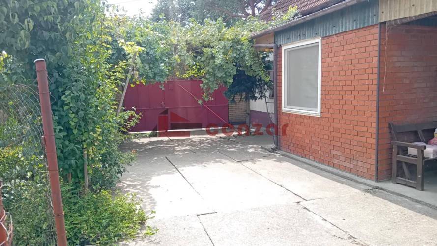 Samostalna porodična vila Jadranska 24, Prozivka, Ker, Subotica