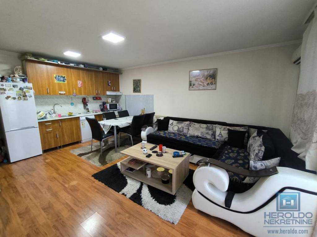 Samostalna porodična vila 163 m², u dobrom stanju, Ćuprija
