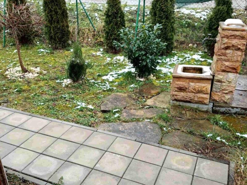Samostalna porodična vila 55 m², u dobrom stanju, Kruševac