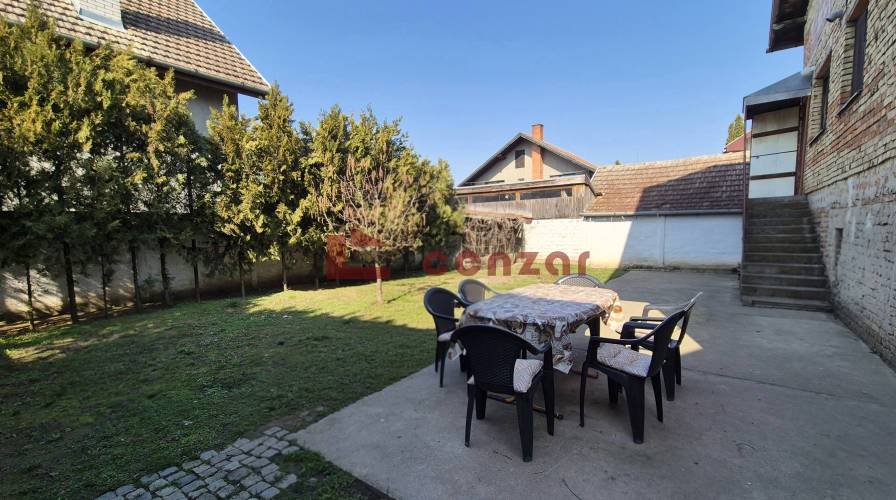Samostalna porodična vila Ivana Sarića 038, Gat, Mali Bajmok, Subotica
